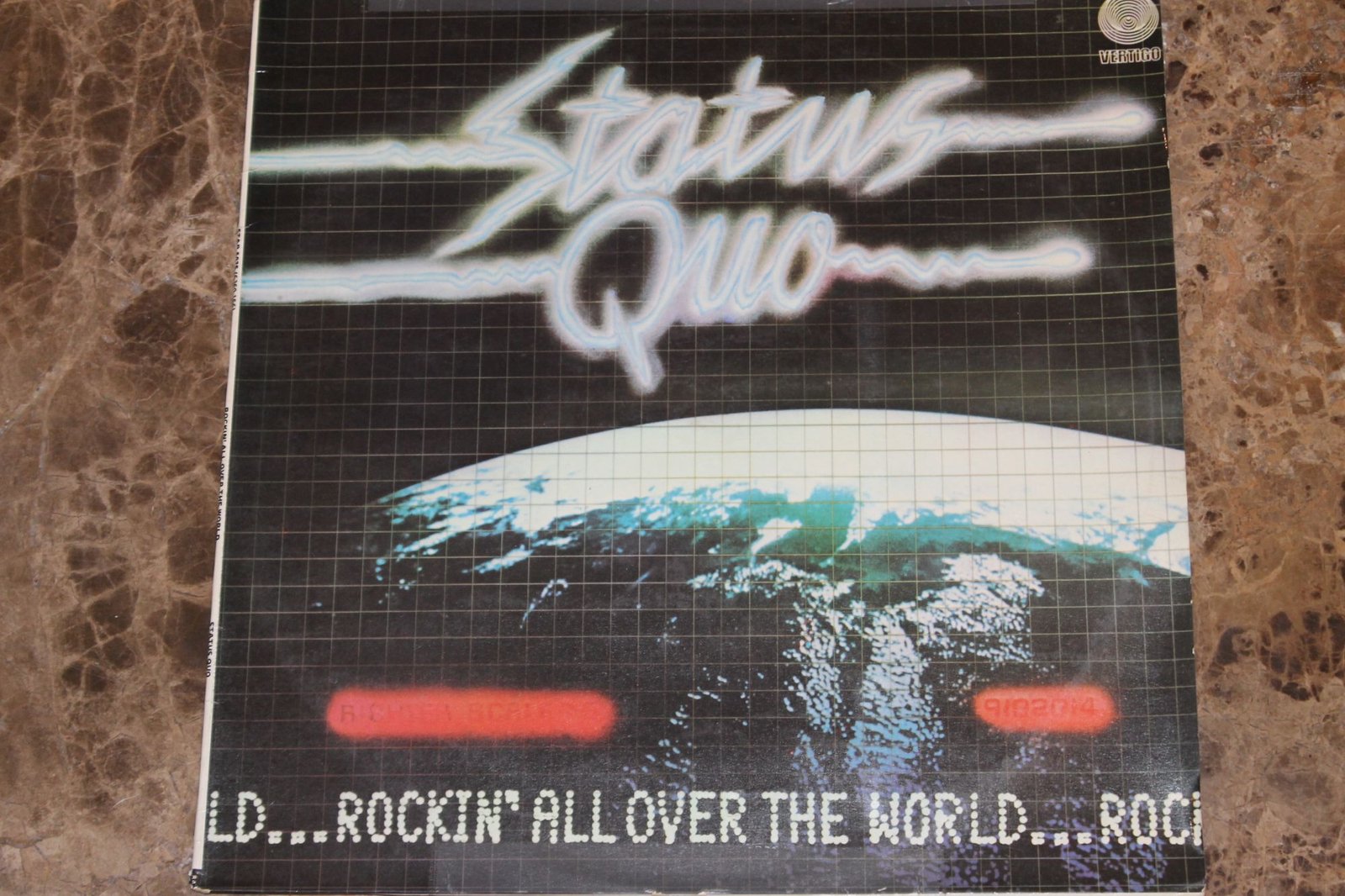Status Quo - Rockin' All Over The World (VG/G+) - Mr Vinyl