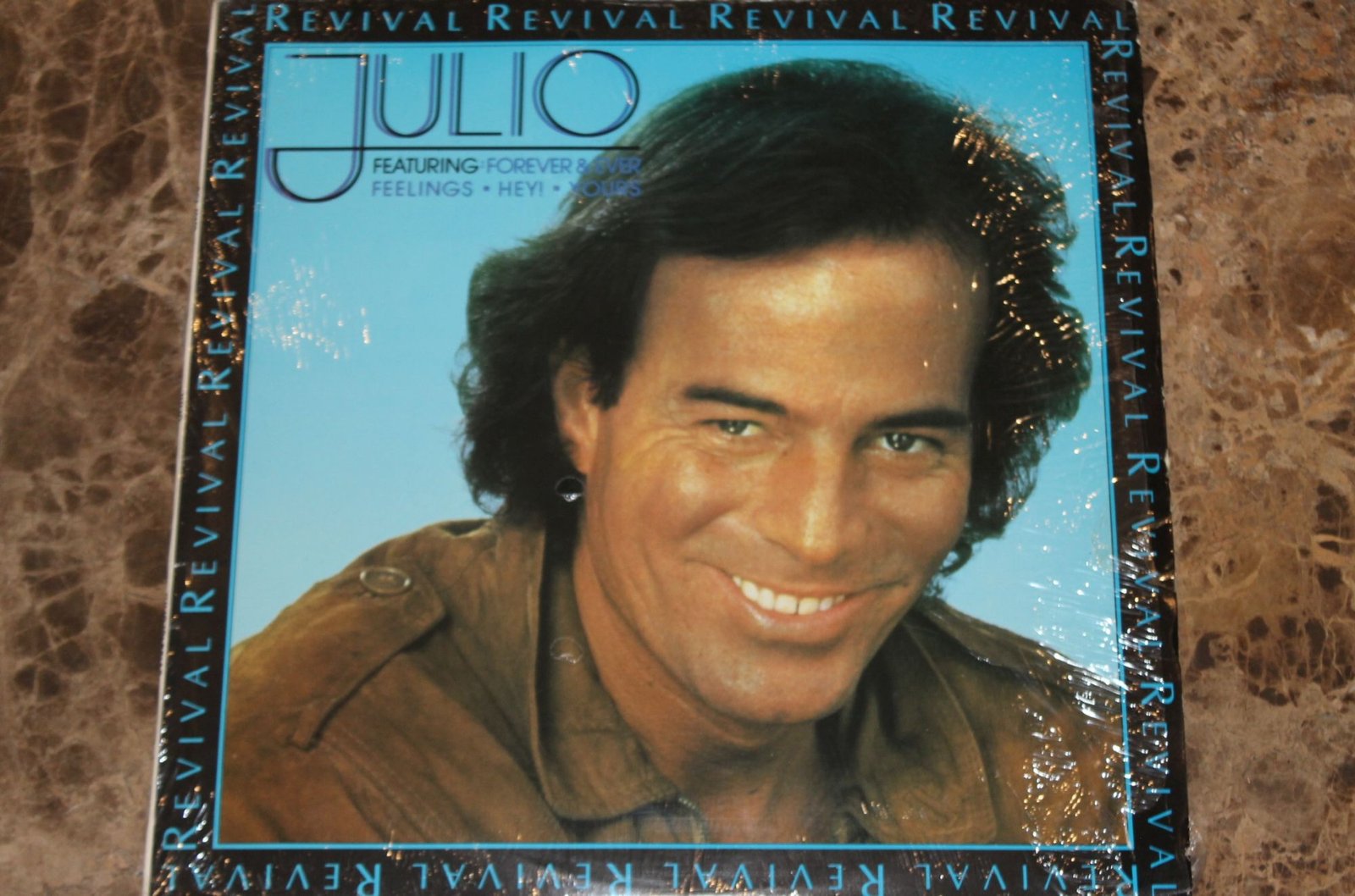 Julio Iglesias - Julio (G/VG) - Mr Vinyl