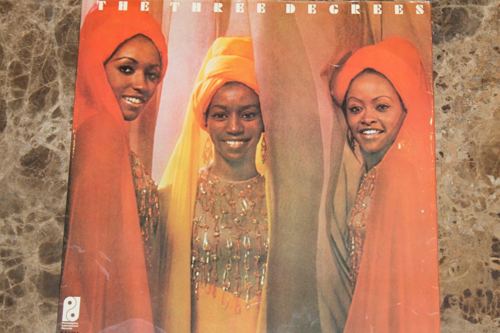 The Three Degrees - The Three Degrees (VG+/VG) - Mr Vinyl