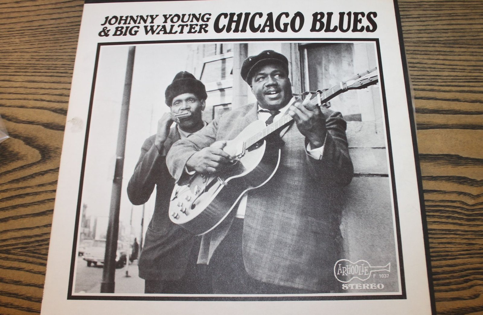 Johnny Young & Big Walter â€“ Chicago Blues (VG+/VG) - Mr Vinyl